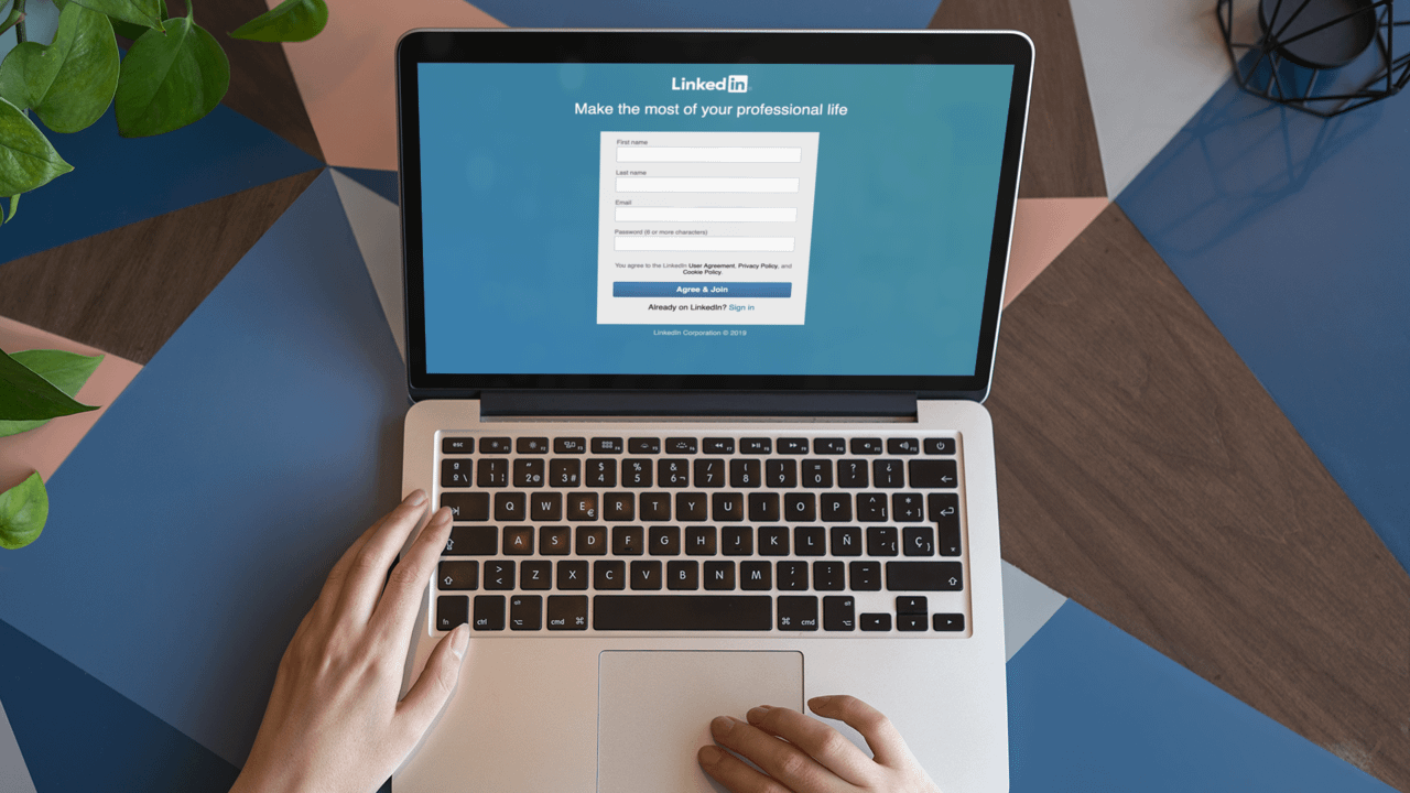 8 Steps to a Powerful LinkedIn Profile | Jaachị Anyatọnwụ